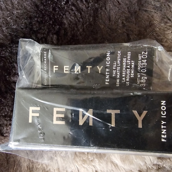 Fenty Beauty | Makeup | Fenty Icon Refillable Lipstick | Poshmark